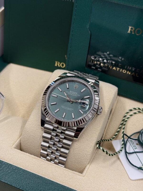 ROLEX DATEJUST 41MM MINT GREEN DIAL MODEL 126334